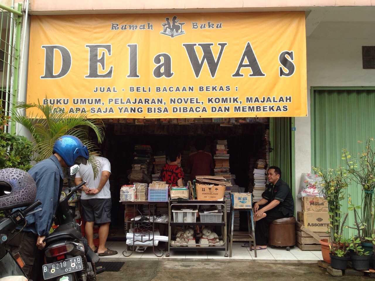 Berburu Buku Bekas di Jakarta - TelusuRI Berburu Buku Bekas di Jakarta - TelusuRI