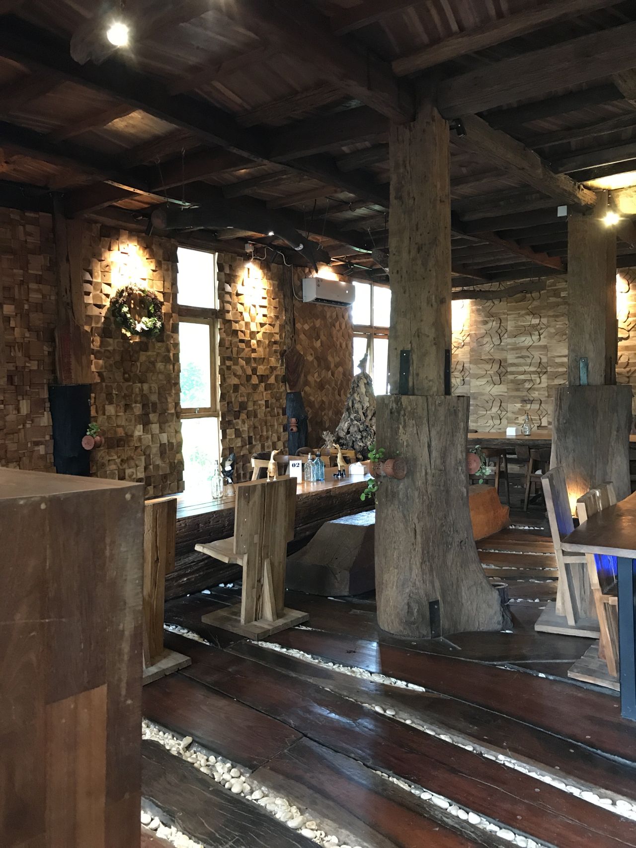 Nuansa Khas Pedesaan Surabaya di Kayoene - TelusuRI