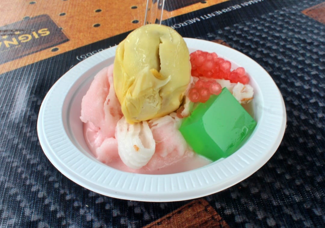 Menyantap Nasi Glewo Koyor dan Es Puter Conglik di Festival Kuliner ...