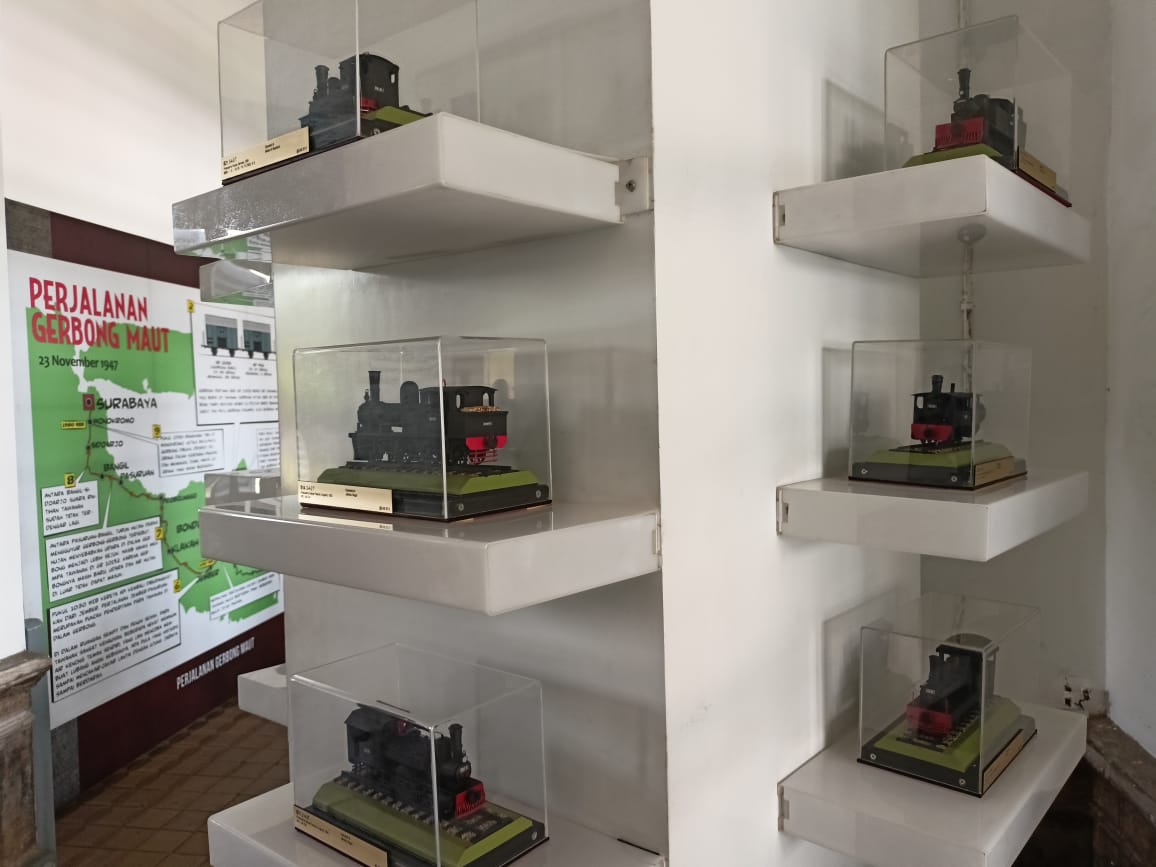 Belajar Sejarah Perkeretaapian di Museum Kereta Api Bondowoso - TelusuRI