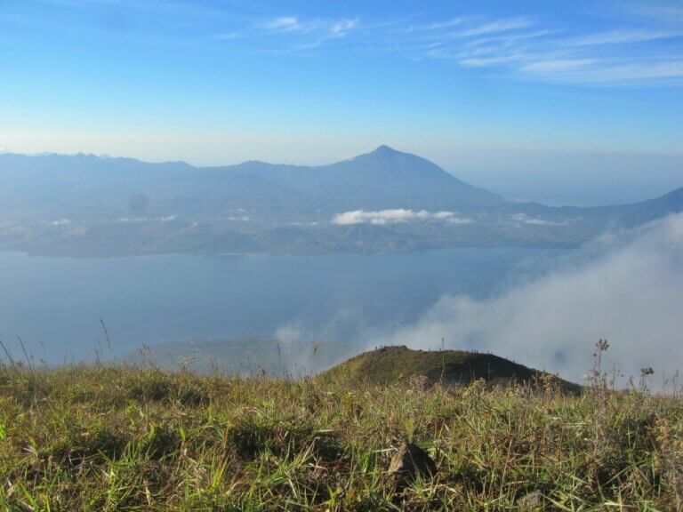 Pendakian Gunung Ile Boleng di Pulau Adonara - TelusuRI