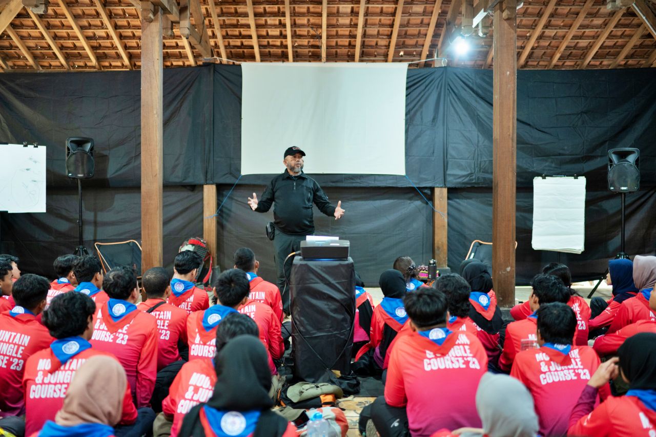 Cerita dari Seorang Peserta EIGER Mountaineering & Jungle Course 2023 ...