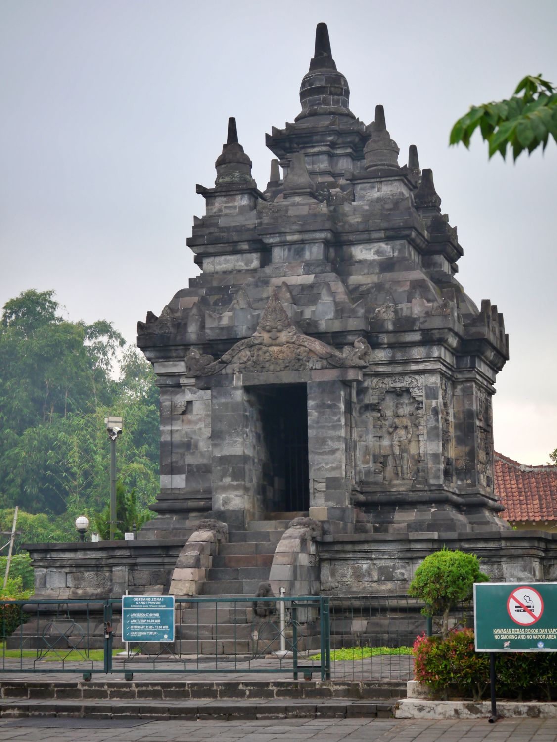 Telusur Candi-Candi Buddha di sekitar Borobudur - TelusuRI