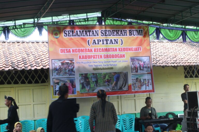 Melihat Keunikan Prosesi Sedekah Bumi Desa Ngombak Grobogan - TelusuRI