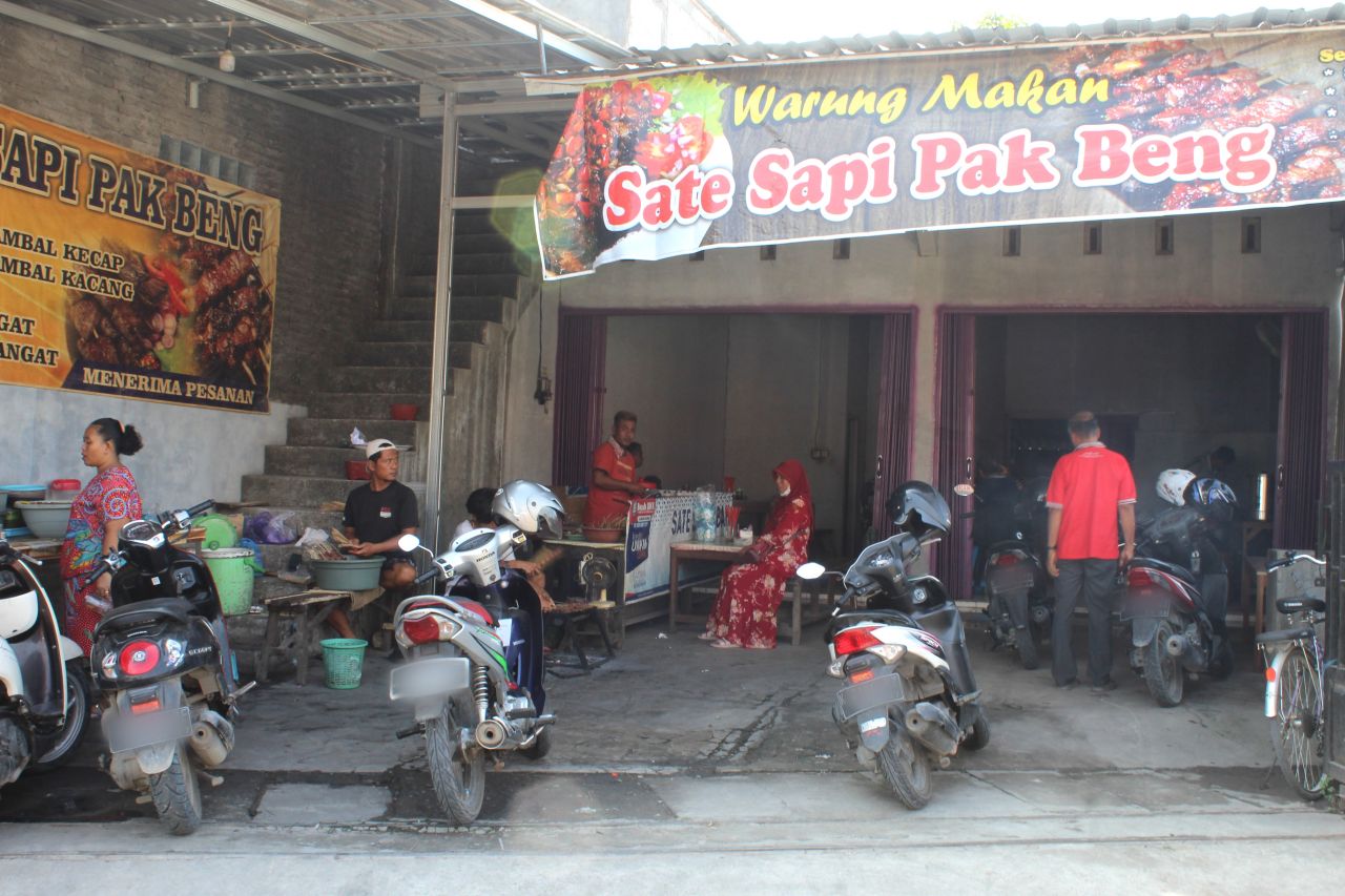Sate Sapi Pak Beng, Kuliner Sate Legendaris di Grobogan Sejak 1939 - TelusuRI