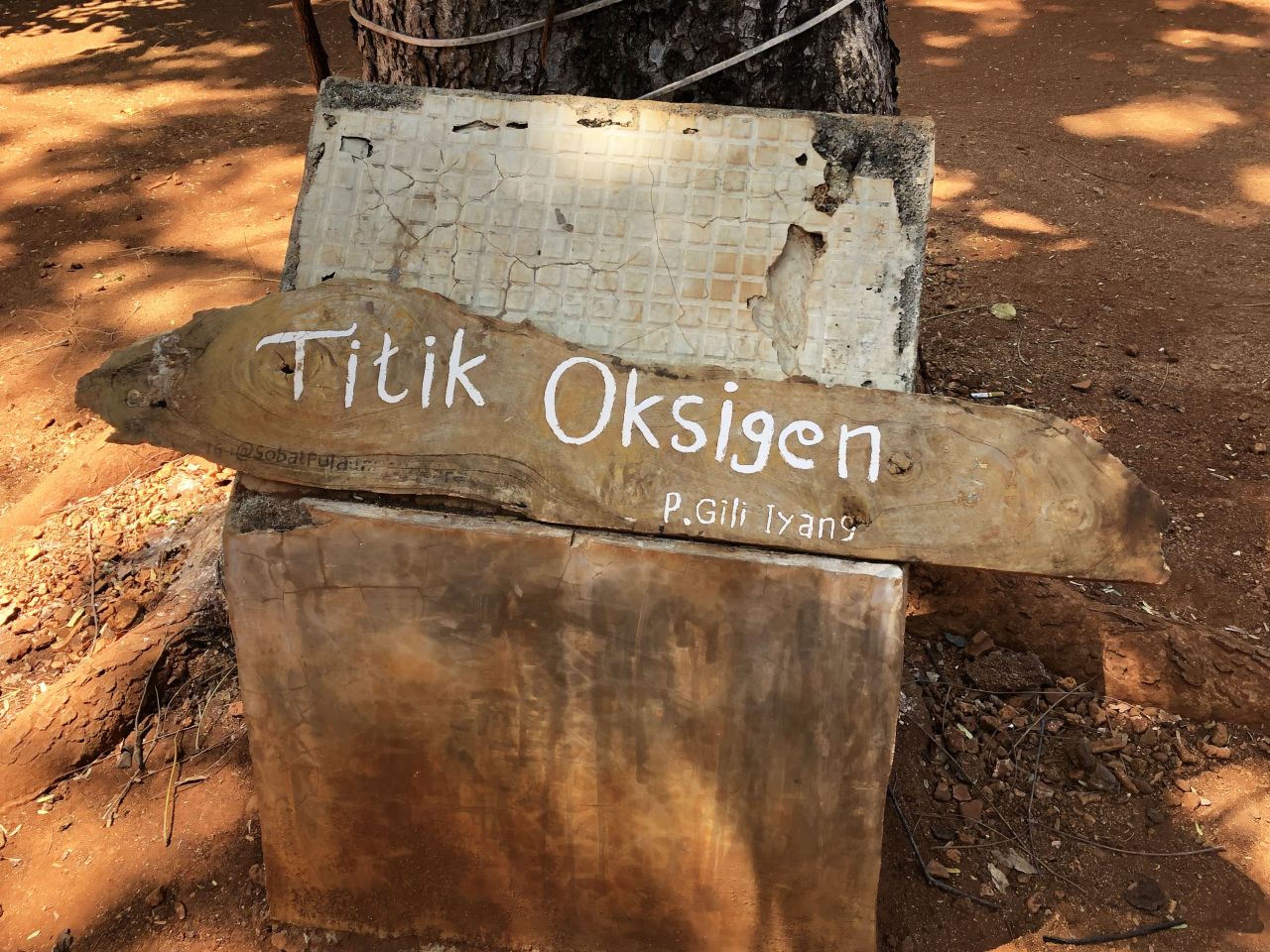 Semalam di Gili Iyang, Si Pulau Oksigen - TelusuRI