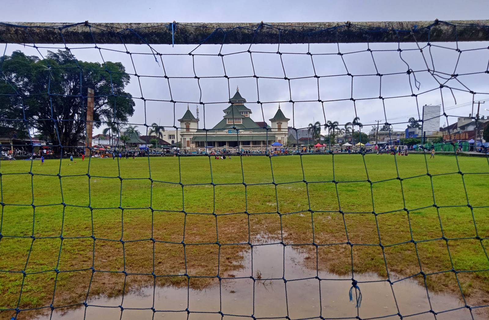 Menikmati Minggu Pagi di Alun-Alun Manonjaya - TelusuRI